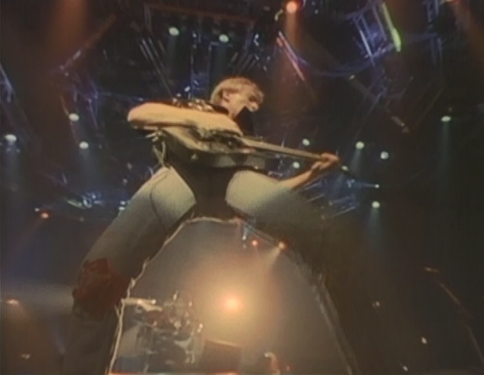 def6 | mikeladano.com