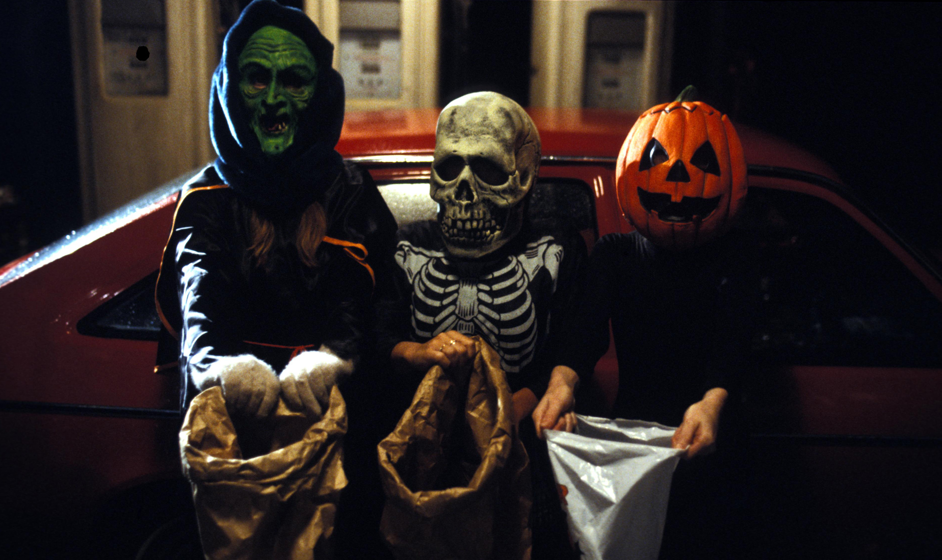 GUEST FILM REVIEW: Halloween III: Season of the Witch (1982) – Holen’s Halloween Extravaganza ...