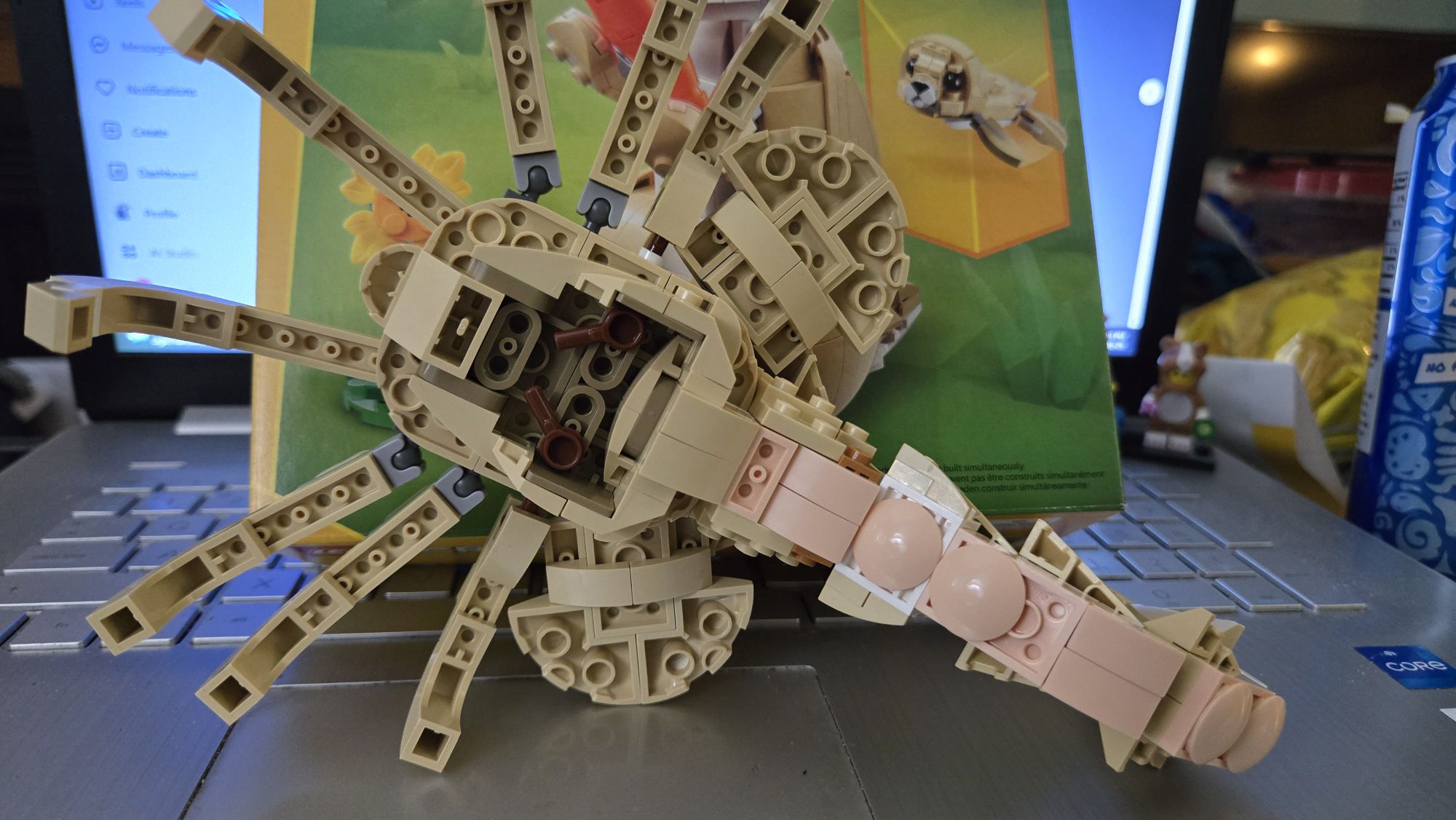 REVIEW: “Alien Facehugger” – LEGO 31162 “Cute Bunny” alternate build ...
